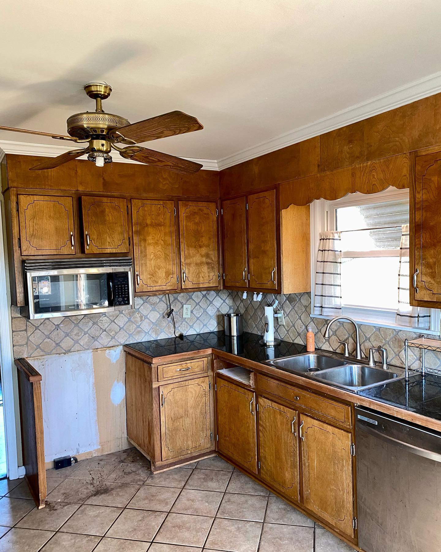 Before and After Photo Gallery | N-Hance Over the Mountain