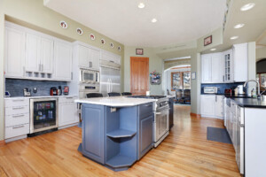 How to Choose the Perfect Color for Your Kitchen Cabinets | N-Hance of ...